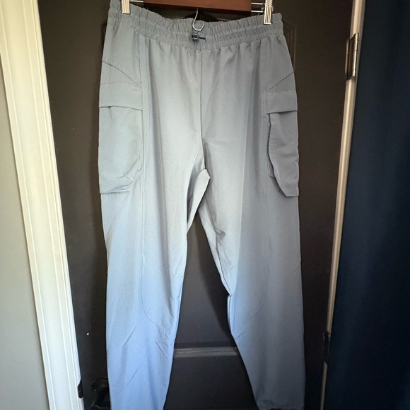Avalanche | Pants & Jumpsuits | Avalanche Gray Cargo Pants Relaxed Fit ...
